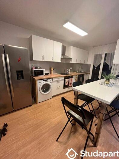 Hautepierre Centre, Strasbourg : Appartement 1 pièce à louer