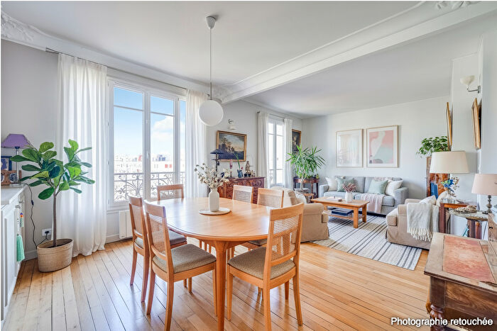 Appartement à vendre - Montrouge, Porte de Châtillon - 3 pièces - 2 chambres