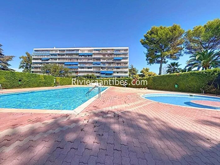 Appartement à vendre - Antibes, Rastines, Super Antibes, Laval, La Fontonne - 5 pièces - 4 chambres