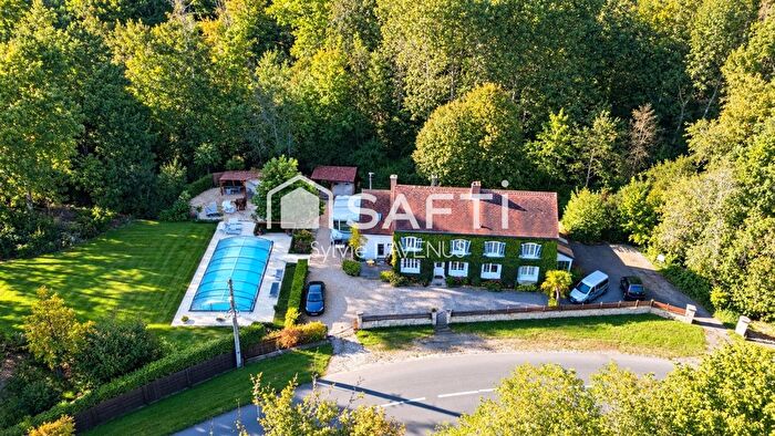 Fère-en-Tardenois : Maison 9 pièces à vendre