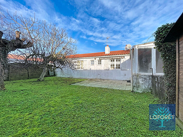 Maison à vendre - Les Sables-dOlonne, La Chaume - 4 pièces - 3 chambres