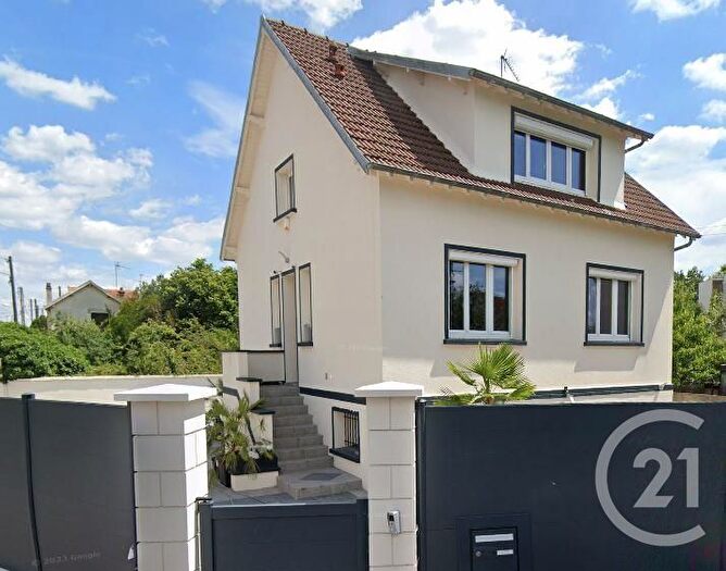 Maison à vendre - Chatou, Ouest - 7 pièces - 3 chambres