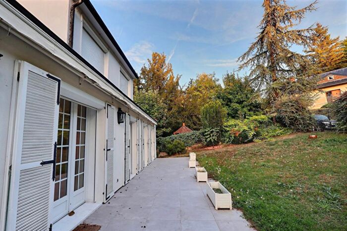 Bougival : Maison 7 pièces à vendre