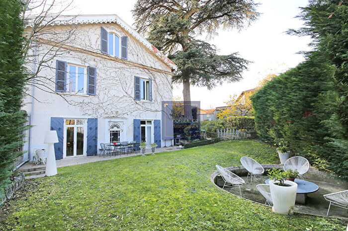 Maison à vendre - Oullins, Glacière, Montmein - 10 pièces - 8 chambres