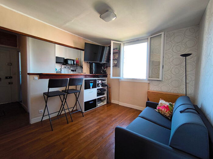 Appartement à vendre - Nanterre, Chemin de lîle - 2 pièces - 1 chambre