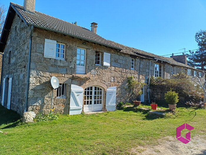 Maison 12 pièces à Tence, à vendre