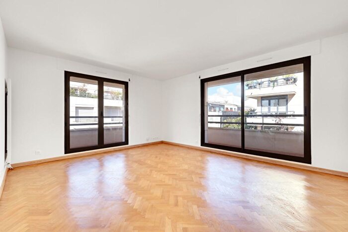 Courbevoie, Hôtel de ville - Appartement 3 pièces à vendre