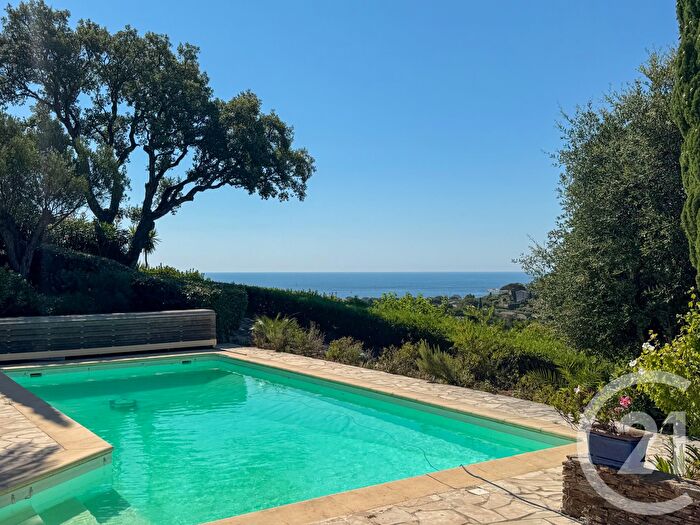 Maison à vendre - Cavalaire-sur-Mer, Le Parc- Frais Vallon, Le Jas - 6 pièces - 5 chambres