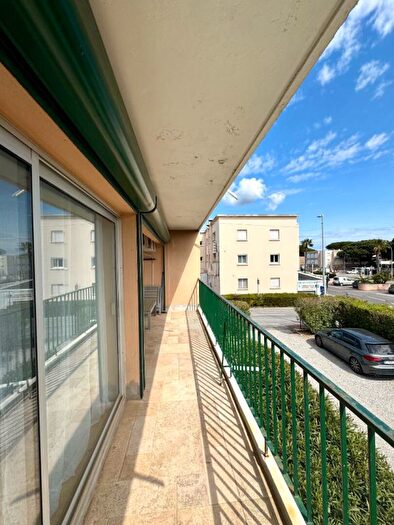 Appartement à vendre - Cavalaire-sur-Mer, Centre-ville - 3 pièces - 2 chambres