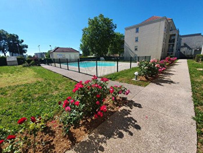 Appartement à louer - Nuits-Saint-Georges - 3 pièces - 2 chambres