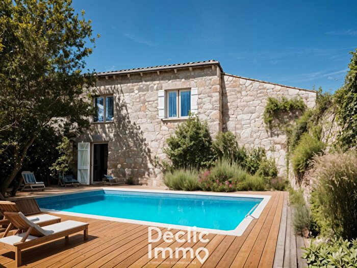 Maison à vendre - Carignan-de-Bordeaux - 9 pièces - 4 chambres