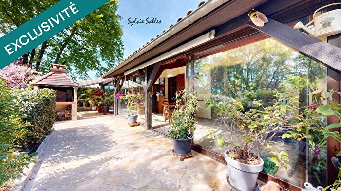 Maison à vendre - Le Bugue - 6 pièces - 4 chambres