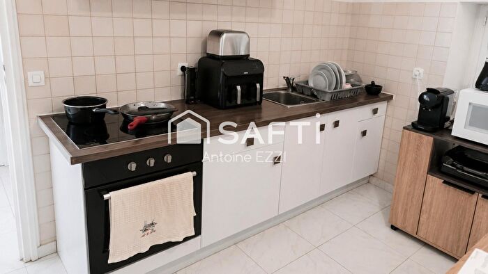 Appartement 3 pièces à Eyguières, à vendre