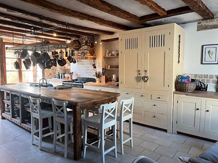 Rochechouart - Maison 9 pièces à vendre
