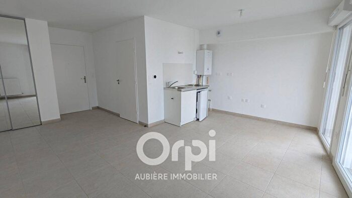 Appartement à louer - Ilot Er Mai, Clermont-Ferrand - 1 pièce