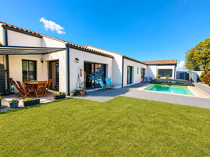 La Jarne : Maison 5 pièces à vendre