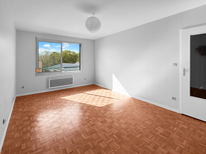 Appartement 2 pièces à vendre - Villeurbanne, Charmettes