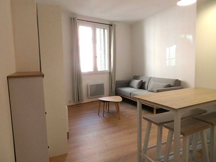 Gambetta, Nîmes : Appartement 2 pièces à louer
