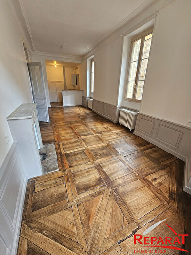 Brive-la-Gaillarde, Centre-ville, Pont Cardinal, Champanatier : Appartement 4 pièces à louer