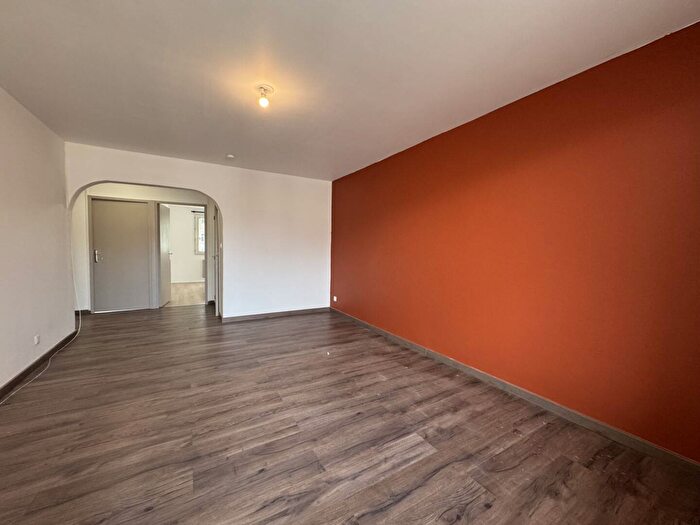 Appartement 3 pièces à Saint-Étienne, à louer