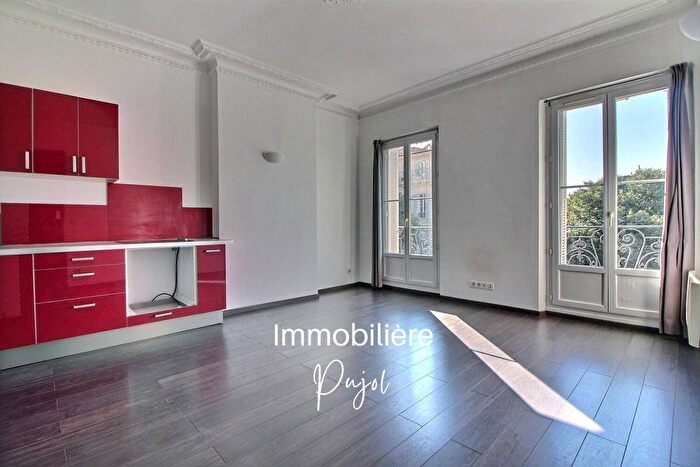 Appartement à louer - Préfecture, Marseille ème arrondissement - 2 pièces - 1 chambre