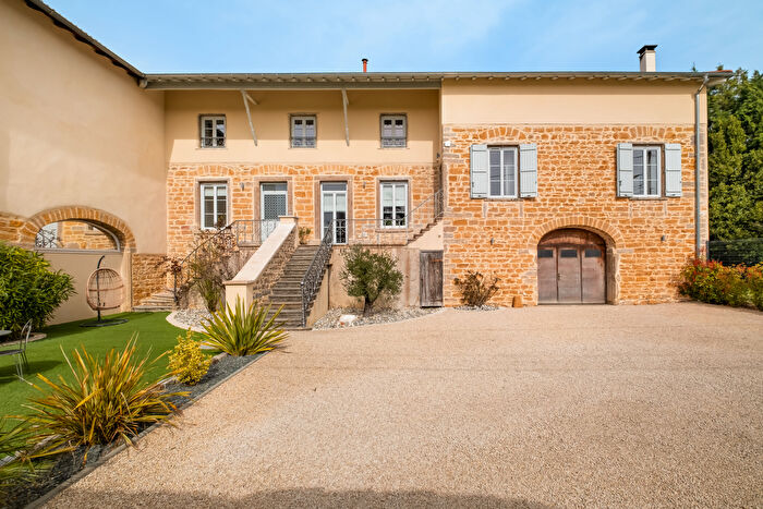 Maison à vendre - Marcilly-dAzergues - 6 pièces - 5 chambres