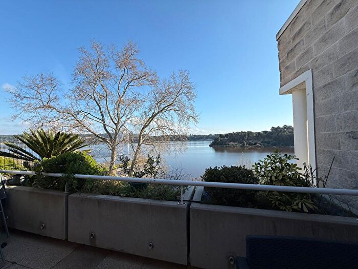 Appartement à louer - Istres, Etang - 3 pièces - 2 chambres