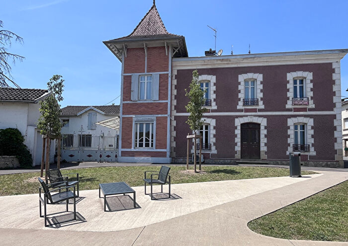 Maison 7 pièces à Souprosse, à vendre