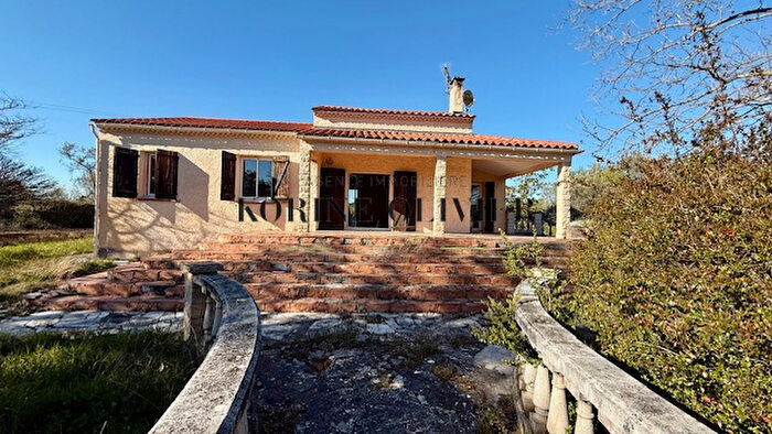 Maison à vendre - Jouques - 5 pièces - 3 chambres