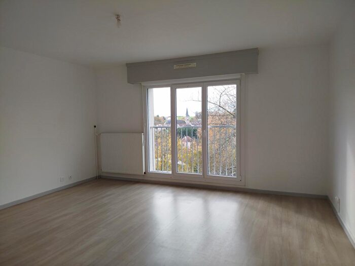 Darney : Appartement 4 pièces à louer