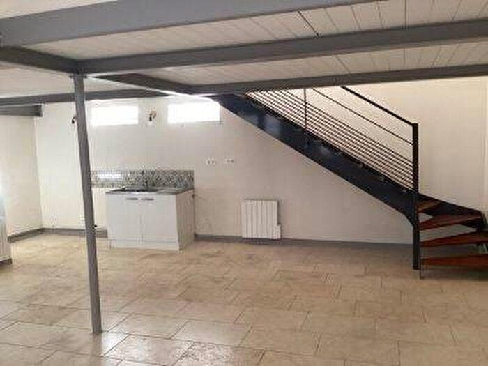 Appartement à louer - Lyon ème arrondissement - 3 pièces - 1 chambre