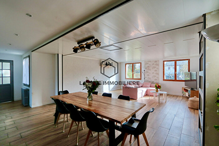 Maison à vendre - Villecresnes - 6 pièces - 4 chambres