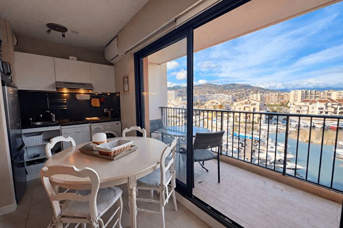 Appartement à louer - Mandelieu-la-Napoule, La Napoule - 1 pièce