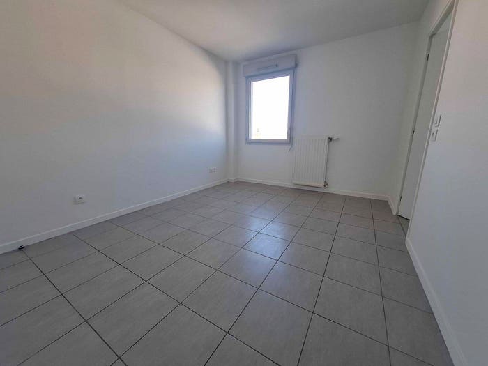 Cusset, Villeurbanne : Appartement 2 pièces à louer