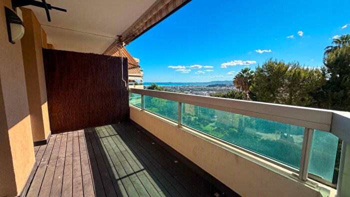 Appartement 3 pièces à Nice, Corniche Fleurie, à vendre