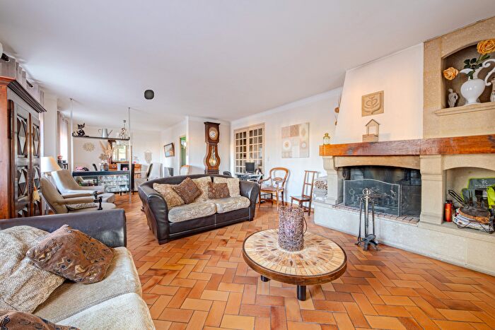 Maison à vendre - Nîmes, Puech du Teil - 5 pièces - 3 chambres