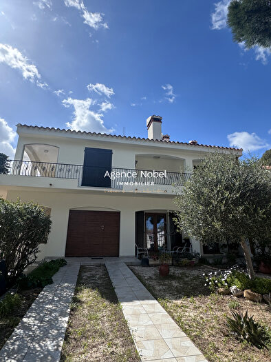 Maison à vendre - Canet-en-Roussillon, Les Hauts de Canet, Vert Vallon - 7 pièces - 5 chambres