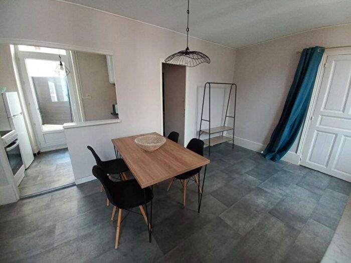 Appartement à louer - Ville-Basse, Montélimar - 3 pièces - 2 chambres