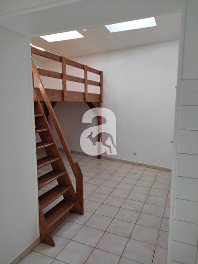 Appartement à louer - Soissons, Centre-ville - 1 pièce