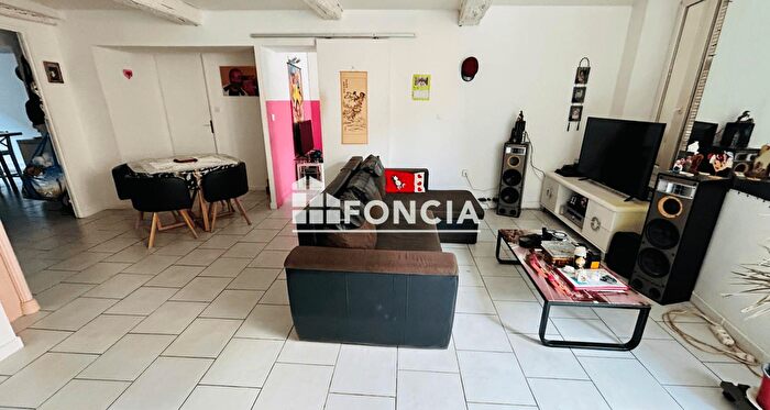 Maisons à vendre et appartements à louer - 1