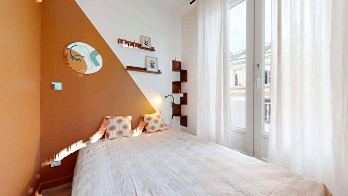 Appartement à louer - Centre Ville, Reims - 1 pièce