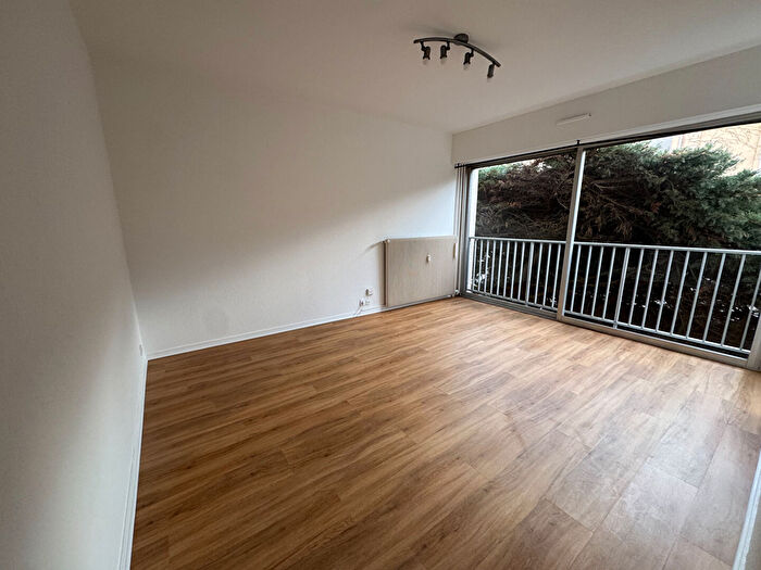 Appartement à louer - Nancy, Ville vieille, Léopold - 1 pièce