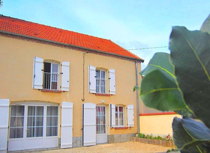 Maison 4 pièces à louer à Sézanne