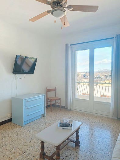 Est, Pierrelatte : Appartement 1 pièce à louer