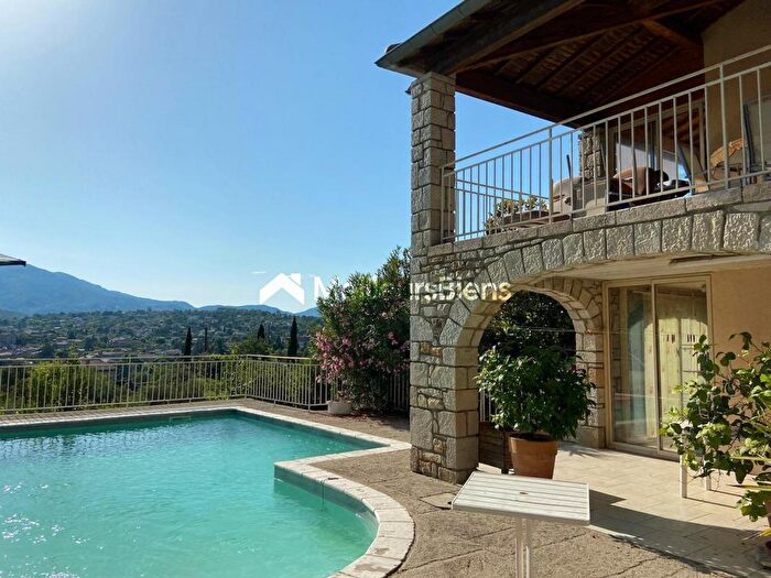 Maison à vendre - Les Vans - 8 pièces - 4 chambres