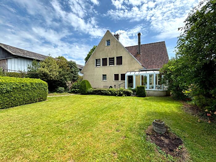 Saint-Just-en-Chaussée : Maison 6 pièces à vendre