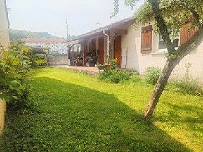 Maison à vendre - Oyonnax, Belmont - 5 pièces - 4 chambres