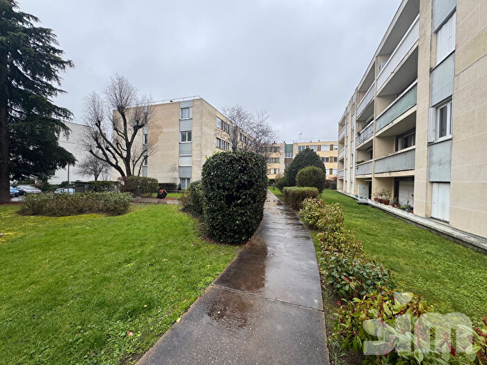 Appartement à vendre - Chelles, Chelles Sud, Grande Prairie, Bords de Marne - 3 pièces - 2 chambres