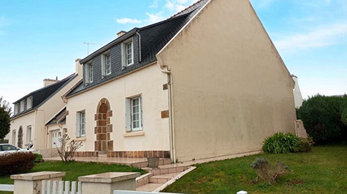 Maison à vendre - Poullan-sur-Mer - 7 pièces - 4 chambres
