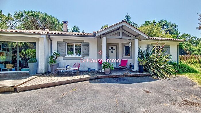 Maison à vendre - Le Temple - 6 pièces - 3 chambres